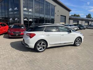 Balts Citroen DS5 2015 Tauragė, ar dzinēja tilpumu 2.00 L un nobraukumu 255 tūkst. km par 6300 €, foto 7 vietnē AUTOMOTO.COM.LV