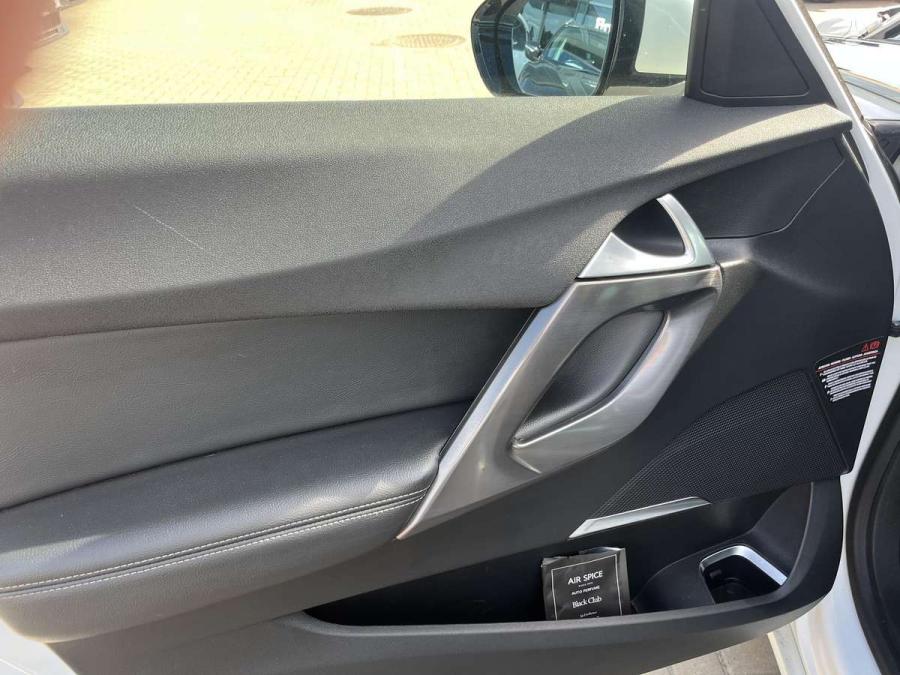 Balts Citroen DS5 2015 Tauragė, ar dzinēja tilpumu 2.00 L un nobraukumu 255 tūkst. km par 6300 €, foto 14 vietnē AUTOMOTO.COM.LV