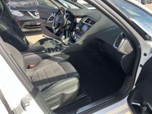 Balts Citroen DS5 2015 Tauragė, ar dzinēja tilpumu 2.00 L un nobraukumu 255 tūkst. km par 6300 €, foto 18 vietnē AUTOMOTO.COM.LV
