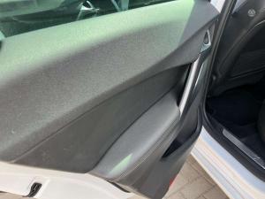 White Citroen DS5 2015 in Taurage, with an engine capacity of 2.00 L and mileage of 255 thousand km for 6300 €, photo 17 on AUTOMOTO.COM.LV
