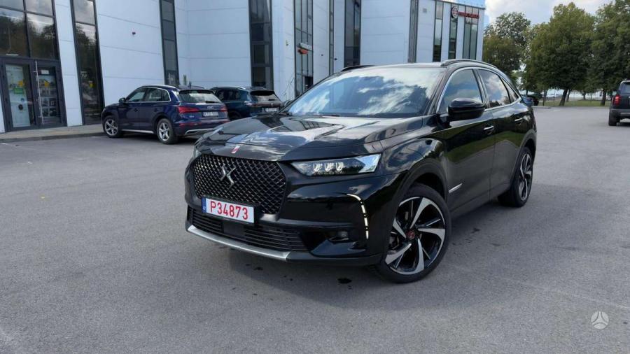 Melns Citroen DS7 2022 Kauņa, ar dzinēja tilpumu 1.50 L un nobraukumu 100 tūkst. km par 18937 €, foto 1 vietnē AUTOMOTO.COM.LV
