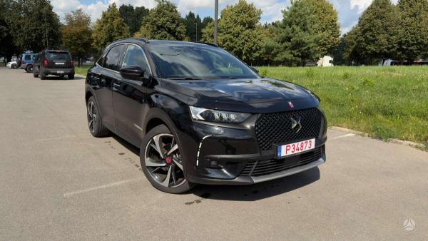 Melns Citroen DS7 2022 Kauņa, ar dzinēja tilpumu 1.50 L un nobraukumu 100 tūkst. km par 18937 €, foto 3 vietnē AUTOMOTO.COM.LV