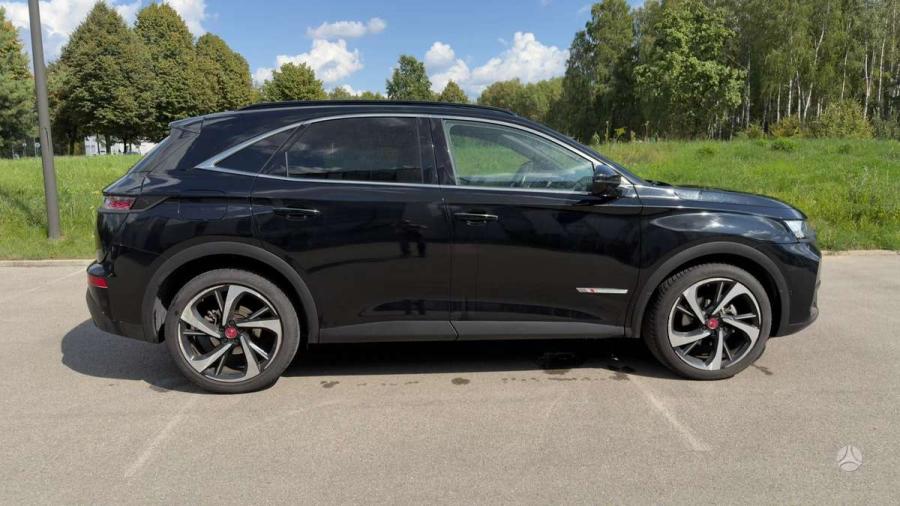 Melns Citroen DS7 2022 Kauņa, ar dzinēja tilpumu 1.50 L un nobraukumu 100 tūkst. km par 18937 €, foto 6 vietnē AUTOMOTO.COM.LV