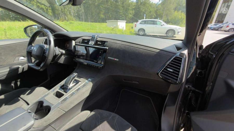 Melns Citroen DS7 2022 Kauņa, ar dzinēja tilpumu 1.50 L un nobraukumu 100 tūkst. km par 18937 €, foto 20 vietnē AUTOMOTO.COM.LV