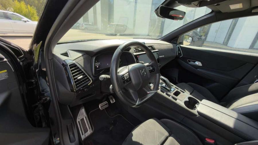Melns Citroen DS7 2022 Kauņa, ar dzinēja tilpumu 1.50 L un nobraukumu 100 tūkst. km par 18937 €, foto 21 vietnē AUTOMOTO.COM.LV