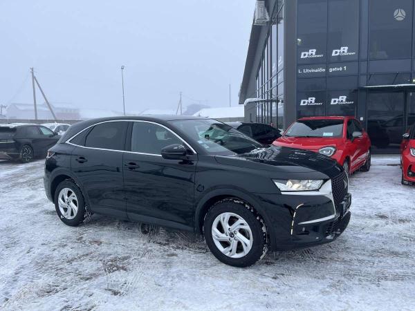 Black Citroen DS7 2019 in Taurage, with an engine capacity of 1.50 L and mileage of 259 thousand km for 10900 €, photo 1 on AUTOMOTO.COM.LV