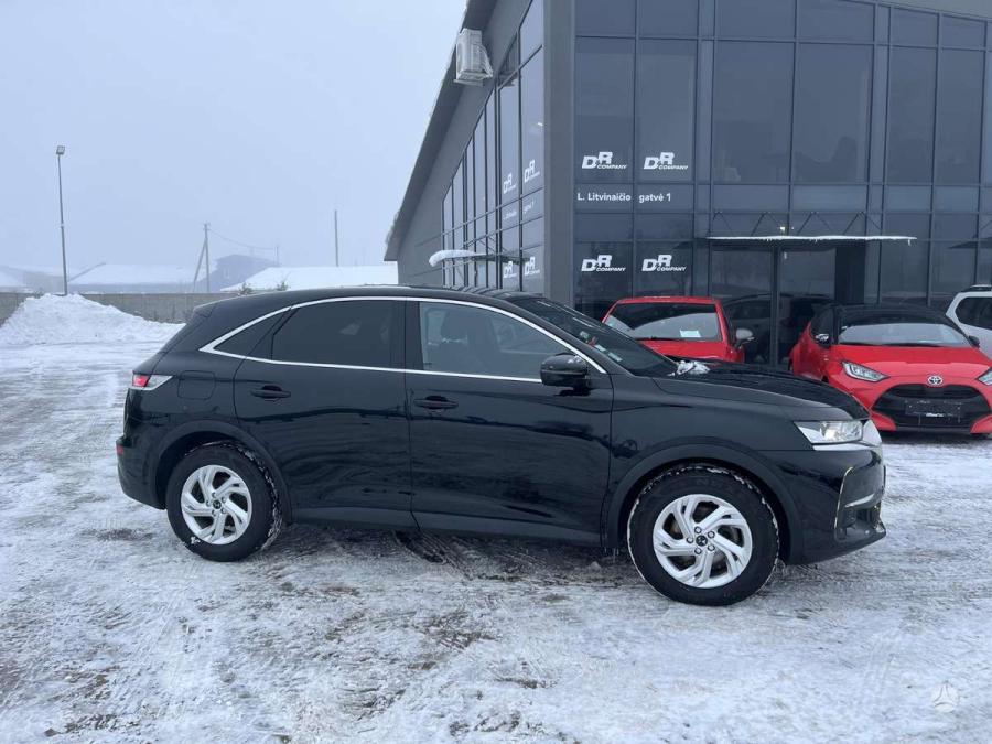 Black Citroen DS7 2019 in Taurage, with an engine capacity of 1.50 L and mileage of 259 thousand km for 10900 €, photo 2 on AUTOMOTO.COM.LV