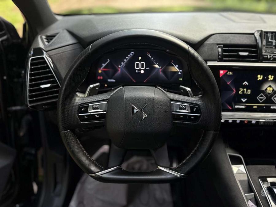 Melns Citroen DS7 Crossback 2019 Tauragė, ar dzinēja tilpumu 1.60 L un nobraukumu 103 tūkst. km par 14800 €, foto 15 vietnē AUTOMOTO.COM.LV
