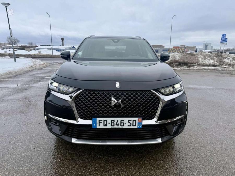 Black Citroen DS7 Crossback 2020 in Taurage, with an engine capacity of 2.00 L and mileage of 250 thousand km for 15900 €, photo 4 on AUTOMOTO.COM.LV