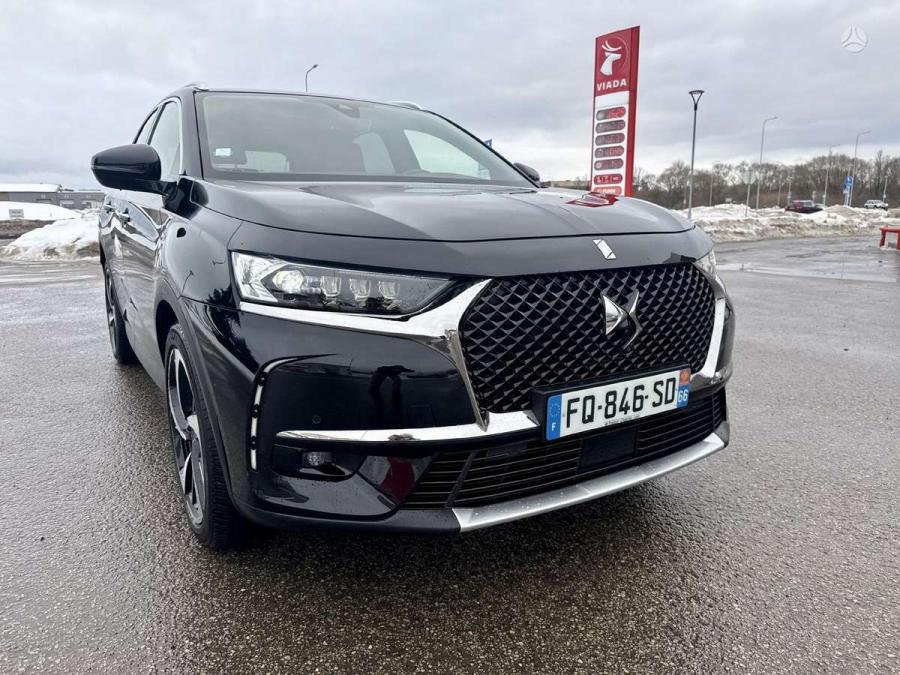 Black Citroen DS7 Crossback 2020 in Taurage, with an engine capacity of 2.00 L and mileage of 250 thousand km for 15900 €, photo 5 on AUTOMOTO.COM.LV
