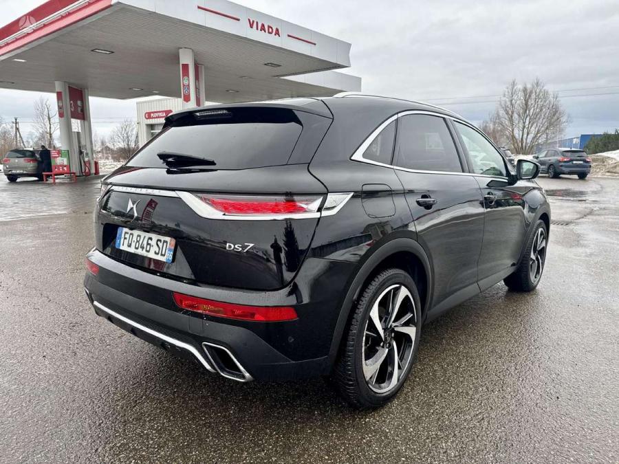 Black Citroen DS7 Crossback 2020 in Taurage, with an engine capacity of 2.00 L and mileage of 250 thousand km for 15900 €, photo 6 on AUTOMOTO.COM.LV