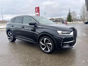 Black Citroen DS7 Crossback 2020 in Taurage, with an engine capacity of 2.00 L and mileage of 250 thousand km for 15900 €, photo 10 on AUTOMOTO.COM.LV