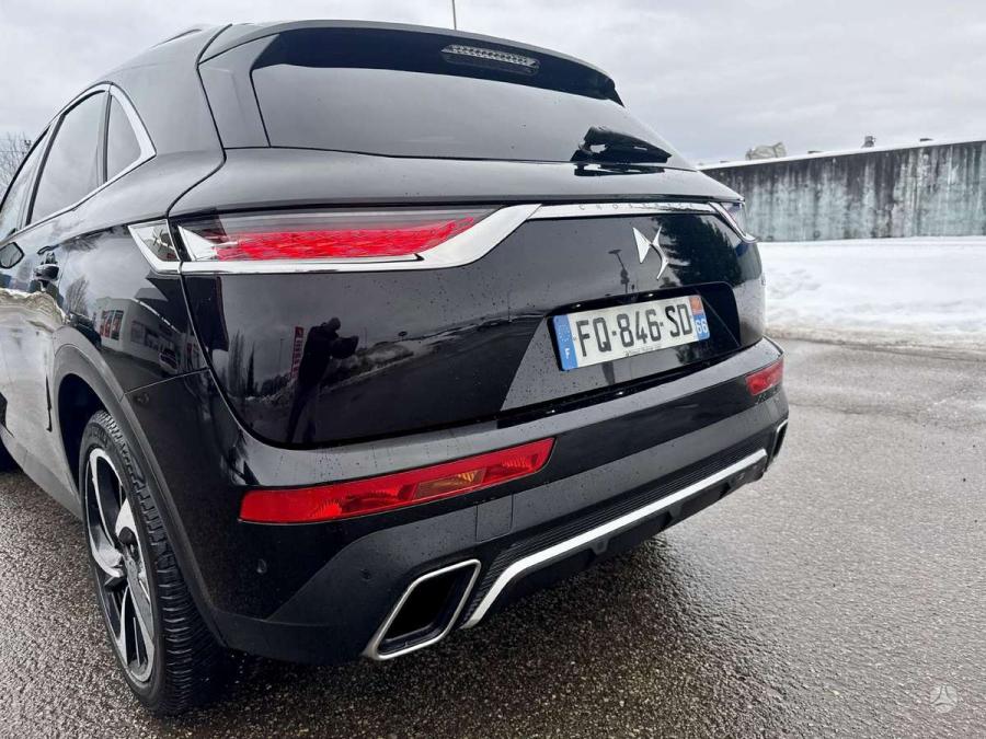 Black Citroen DS7 Crossback 2020 in Taurage, with an engine capacity of 2.00 L and mileage of 250 thousand km for 15900 €, photo 12 on AUTOMOTO.COM.LV