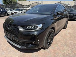 Melns Citroen DS7 Crossback 2020 Šauļi, ar dzinēja tilpumu 2.00 L un nobraukumu 230 tūkst. km par 15700 €, foto  vietnē AUTOMOTO.COM.LV