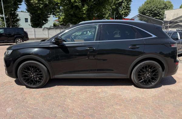 Melns Citroen DS7 Crossback 2020 Šauļi, ar dzinēja tilpumu 2.00 L un nobraukumu 230 tūkst. km par 15700 €, foto 7 vietnē AUTOMOTO.COM.LV