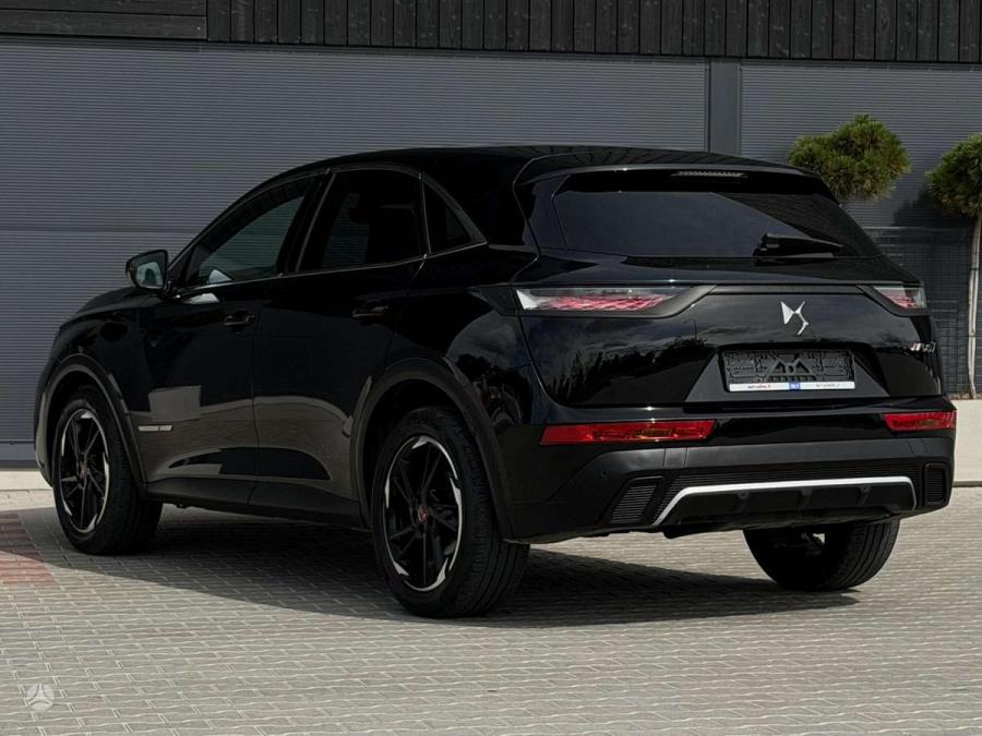 Melns Citroen DS7 Crossback 2020 Šauļi, ar dzinēja tilpumu 1.50 L un nobraukumu 212 tūkst. km par 13890 €, foto 8 vietnē AUTOMOTO.COM.LV