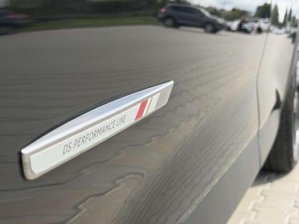 Black Citroen DS7 Crossback 2020 in Siauliai, with an engine capacity of 1.50 L and mileage of 212 thousand km for 13890 €, photo 9 on AUTOMOTO.COM.LV
