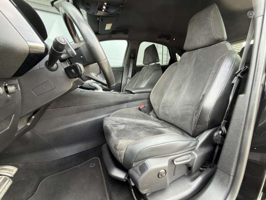 Melns Citroen DS7 Crossback 2020 Šauļi, ar dzinēja tilpumu 1.50 L un nobraukumu 212 tūkst. km par 13890 €, foto 14 vietnē AUTOMOTO.COM.LV