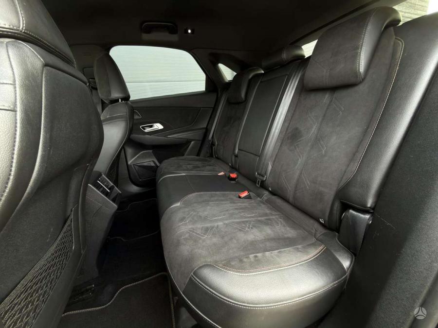 Melns Citroen DS7 Crossback 2020 Šauļi, ar dzinēja tilpumu 1.50 L un nobraukumu 212 tūkst. km par 13890 €, foto 20 vietnē AUTOMOTO.COM.LV