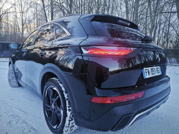 Melns Citroen DS7 Crossback 2021 Panevēža, ar dzinēja tilpumu 1.50 L un nobraukumu 265 tūkst. km par 12700 €, foto 8 vietnē AUTOMOTO.COM.LV