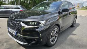 Melns Citroen DS7 Crossback 2021 Kauņa, ar dzinēja tilpumu 1.60 L un nobraukumu 195 tūkst. km par 18200 €, foto  vietnē AUTOMOTO.COM.LV