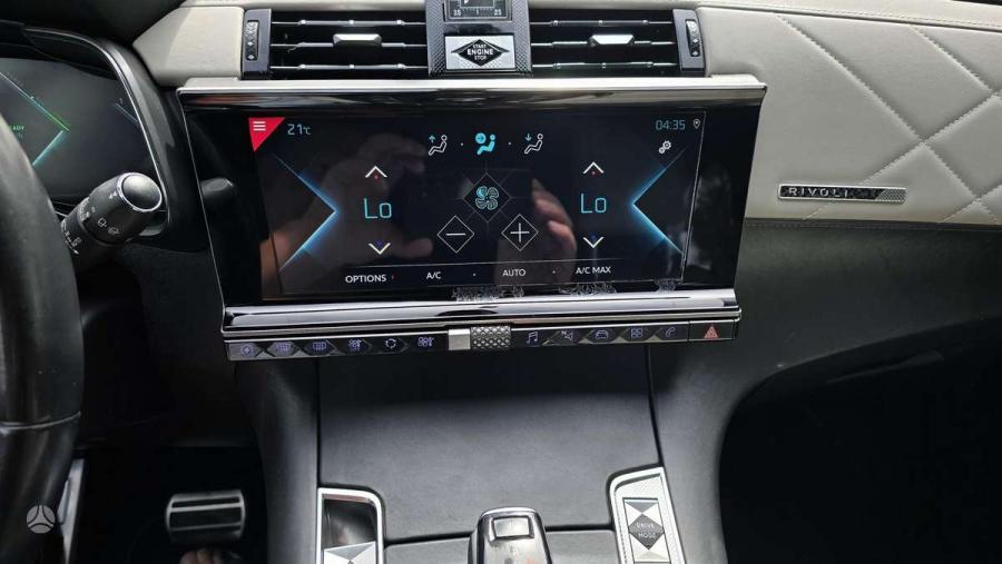 Melns Citroen DS7 Crossback 2021 Kauņa, ar dzinēja tilpumu 1.60 L un nobraukumu 195 tūkst. km par 18200 €, foto 24 vietnē AUTOMOTO.COM.LV