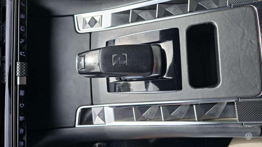 Melns Citroen DS7 Crossback 2021 Kauņa, ar dzinēja tilpumu 1.60 L un nobraukumu 195 tūkst. km par 18200 €, foto 25 vietnē AUTOMOTO.COM.LV