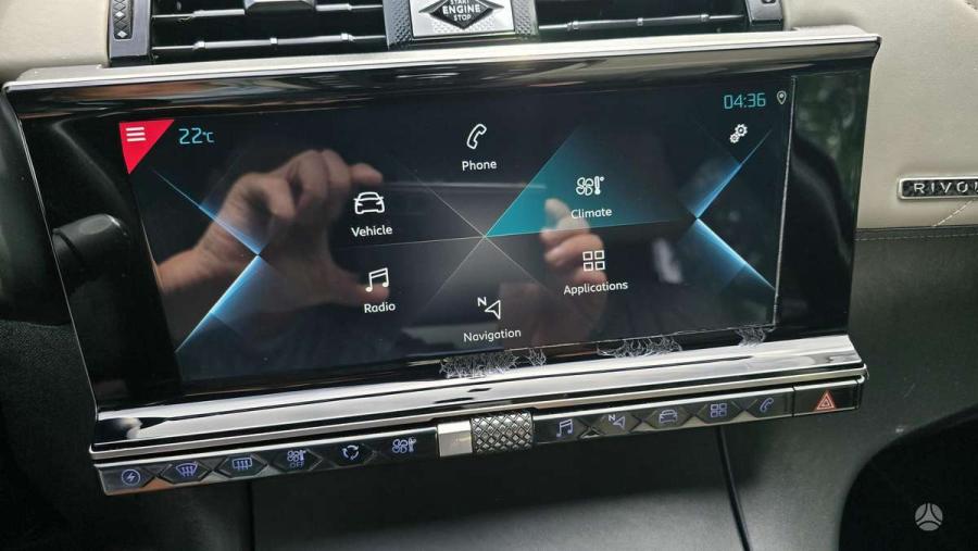 Melns Citroen DS7 Crossback 2021 Kauņa, ar dzinēja tilpumu 1.60 L un nobraukumu 195 tūkst. km par 18200 €, foto 34 vietnē AUTOMOTO.COM.LV