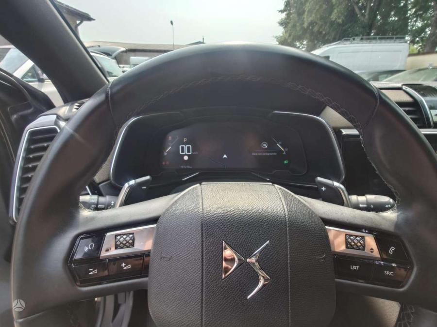 Melns Citroen DS7 Crossback 2022 Tauragė, ar dzinēja tilpumu 1.50 L un nobraukumu 147 tūkst. km par 17545 €, foto 20 vietnē AUTOMOTO.COM.LV