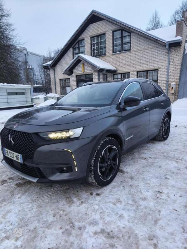 Grey Citroen DS7 Crossback 2018 in Taurage, with an engine capacity of 2.00 L and mileage of 193 thousand km for 16900 €, photo 1 on AUTOMOTO.COM.LV