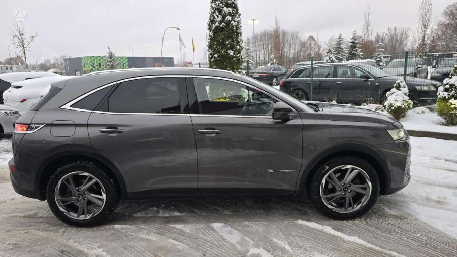 Pelēks Citroen DS7 Crossback 2018 Kauņa, ar dzinēja tilpumu 2.00 L un nobraukumu 232 tūkst. km par 16200 €, foto 5 vietnē AUTOMOTO.COM.LV