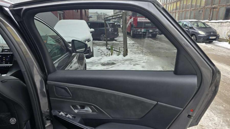 Pelēks Citroen DS7 Crossback 2018 Kauņa, ar dzinēja tilpumu 2.00 L un nobraukumu 232 tūkst. km par 16200 €, foto 29 vietnē AUTOMOTO.COM.LV