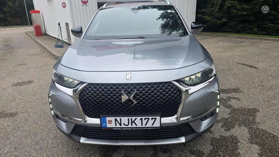 Grey Citroen DS7 Crossback 2018 in Kaunas, with an engine capacity of 2.00 L and mileage of 160 thousand km for 17700 €, photo 3 on AUTOMOTO.COM.LV