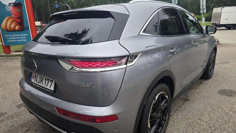 Grey Citroen DS7 Crossback 2018 in Kaunas, with an engine capacity of 2.00 L and mileage of 160 thousand km for 17700 €, photo 7 on AUTOMOTO.COM.LV