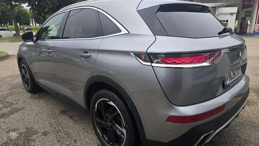 Grey Citroen DS7 Crossback 2018 in Kaunas, with an engine capacity of 2.00 L and mileage of 160 thousand km for 17700 €, photo 12 on AUTOMOTO.COM.LV