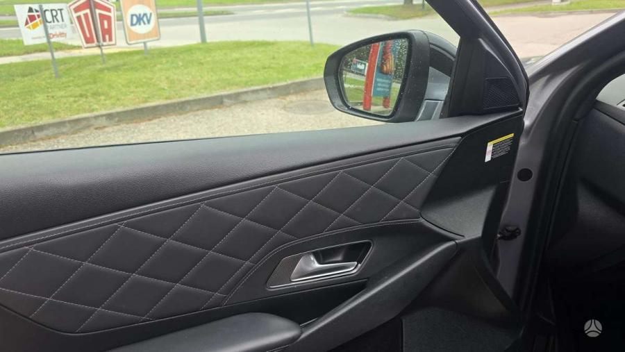 Grey Citroen DS7 Crossback 2018 in Kaunas, with an engine capacity of 2.00 L and mileage of 160 thousand km for 17700 €, photo 15 on AUTOMOTO.COM.LV