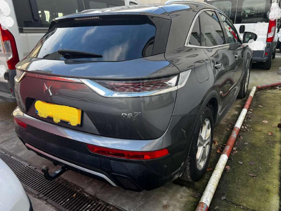 Pelēks Citroen DS7 Crossback 2020 Marijampole, ar dzinēja tilpumu 1.50 L un nobraukumu 140 tūkst. km par 10999 €, foto 3 vietnē AUTOMOTO.COM.LV