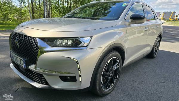 Grey Citroen DS7 Crossback 2020 in Kaunas, with an engine capacity of 1.60 L and mileage of 181 thousand km for 18800 €, photo 1 on AUTOMOTO.COM.LV