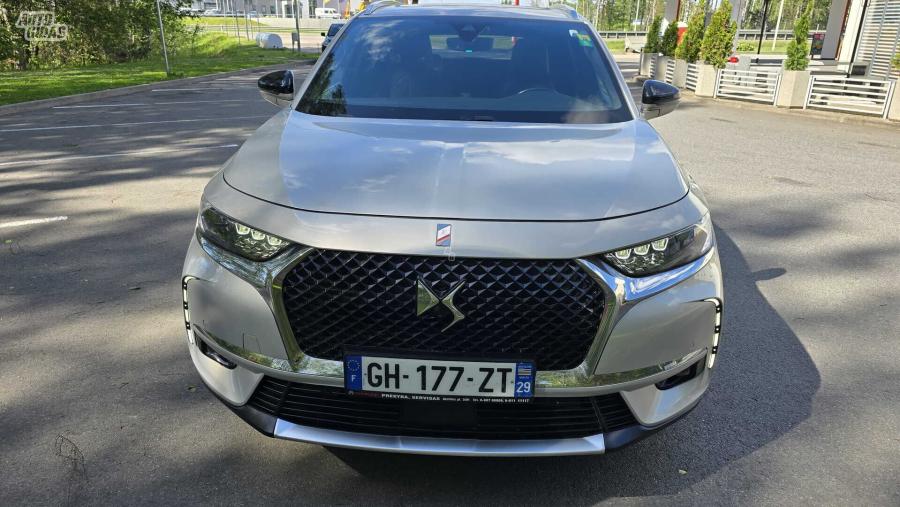 Grey Citroen DS7 Crossback 2020 in Kaunas, with an engine capacity of 1.60 L and mileage of 181 thousand km for 18800 €, photo 3 on AUTOMOTO.COM.LV