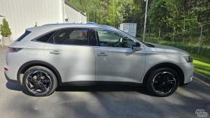 Grey Citroen DS7 Crossback 2020 in Kaunas, with an engine capacity of 1.60 L and mileage of 181 thousand km for 18800 €, photo 6 on AUTOMOTO.COM.LV