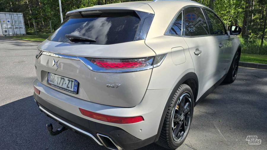 Grey Citroen DS7 Crossback 2020 in Kaunas, with an engine capacity of 1.60 L and mileage of 181 thousand km for 18800 €, photo 7 on AUTOMOTO.COM.LV