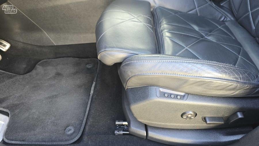 Grey Citroen DS7 Crossback 2020 in Kaunas, with an engine capacity of 1.60 L and mileage of 181 thousand km for 18800 €, photo 18 on AUTOMOTO.COM.LV