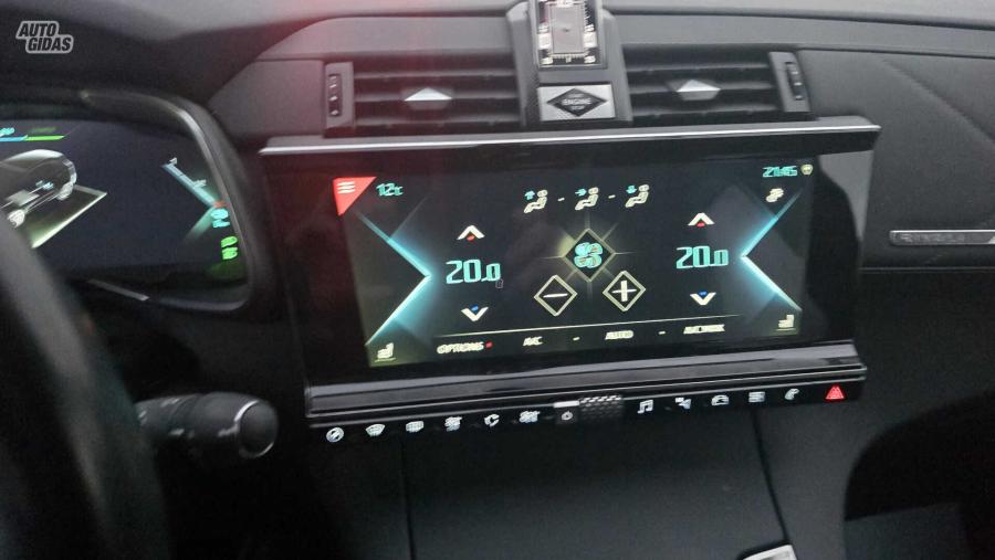 Grey Citroen DS7 Crossback 2020 in Kaunas, with an engine capacity of 1.60 L and mileage of 181 thousand km for 18800 €, photo 23 on AUTOMOTO.COM.LV