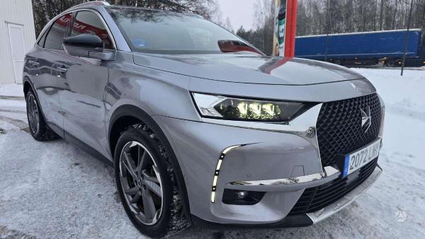 Grey Citroen DS7 Crossback 2021 in Kaunas, with an engine capacity of 1.60 L and mileage of 191 thousand km for 20200 €, photo 3 on AUTOMOTO.COM.LV