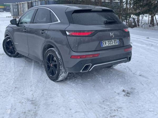 Grey Citroen DS7 Crossback 2018 in Panevezys, with an engine capacity of 2.00 L and mileage of 232 thousand km for 12350 €, photo 6 on AUTOMOTO.COM.LV