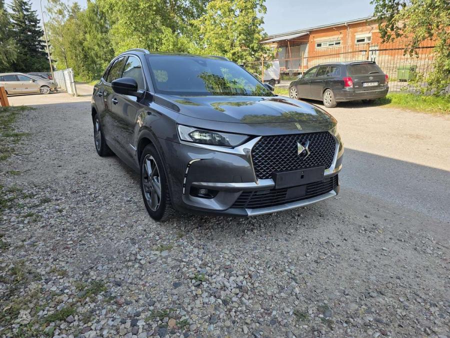 Серый Ситроен DS7 Crossback 2018 в Укмерге, объемом двигателя 1.50 л и пробегом 240 тыс. км за 12250 €, фото 3 на AUTOMOTO.COM.LV