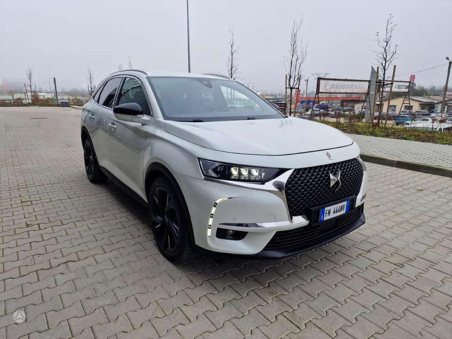 Белый Ситроен DS7 Crossback 2018 в Вильнюс, объемом двигателя 2.00 л и пробегом 204 тыс. км за 19400 €, фото 3 на AUTOMOTO.COM.LV