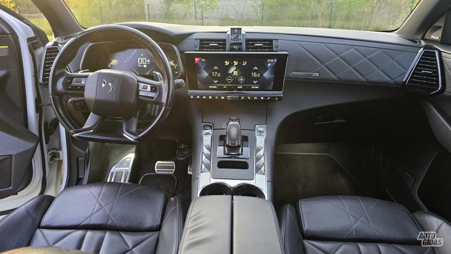 Белый Ситроен DS7 Crossback 2019 в Каунас, объемом двигателя 2.00 л и пробегом 161 тыс. км за 18200 €, фото 29 на AUTOMOTO.COM.LV
