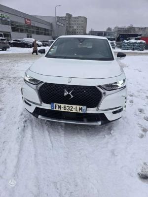 White Citroen DS7 Crossback 2020 in Vilnius, with an engine capacity of 1.50 L and mileage of 210 thousand km for 12500 €, photo 3 on AUTOMOTO.COM.LV