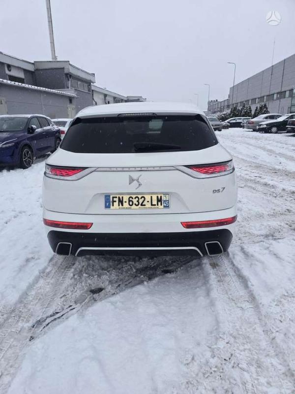 White Citroen DS7 Crossback 2020 in Vilnius, with an engine capacity of 1.50 L and mileage of 210 thousand km for 12500 €, photo 9 on AUTOMOTO.COM.LV